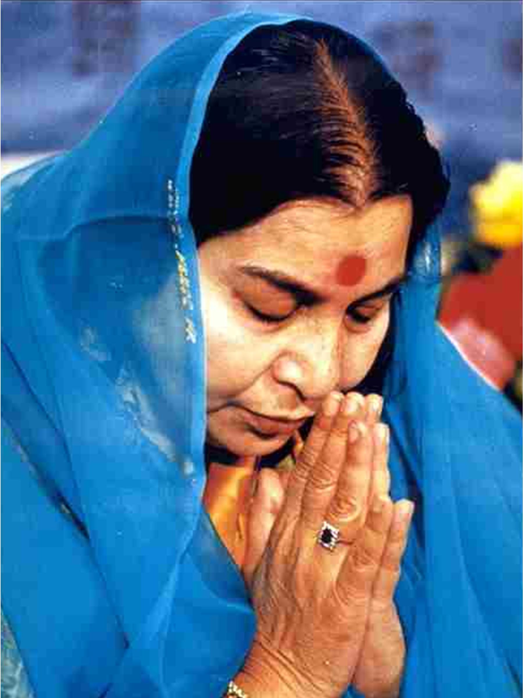 Shri Mataji Photos - Free Meditation Worldwide